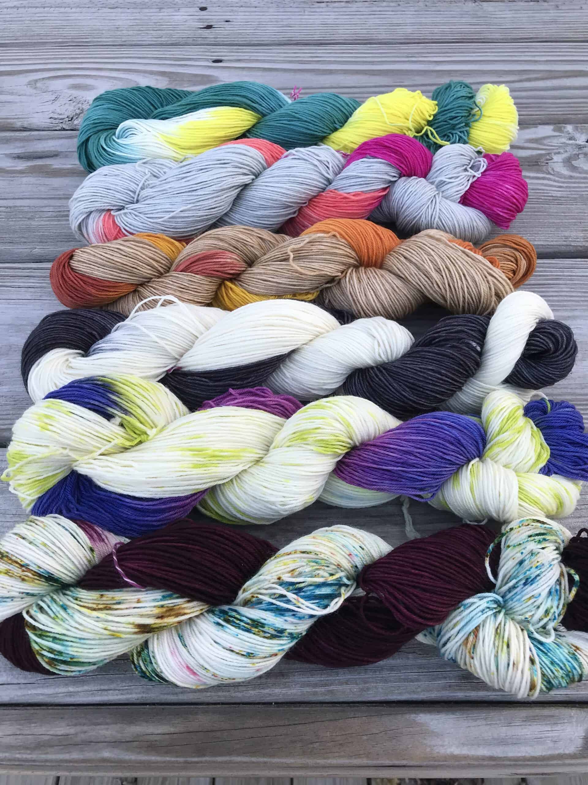 Letting the yarn create the design - Indie Untangled